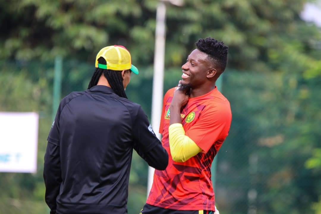 Cameroun: Ce qu’André Onana et Rigobert Song se sont dit Cameroun: Ce qu’André Onana et Rigobert Song se sont dit