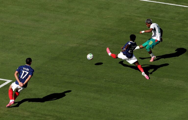 Sénégal-France : Ibrahim Mbaye, 18 ans, devient le plus jeune buteur ...